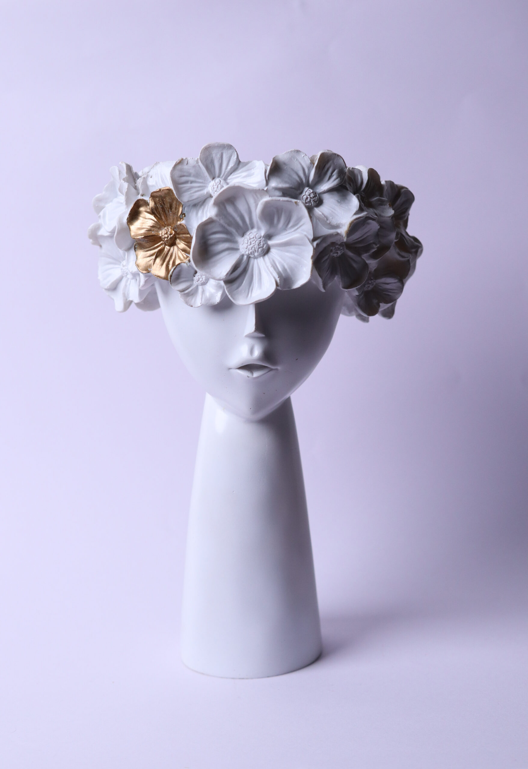 Charming Lady Vase - Elegant Home Decor for Stylish Interiors